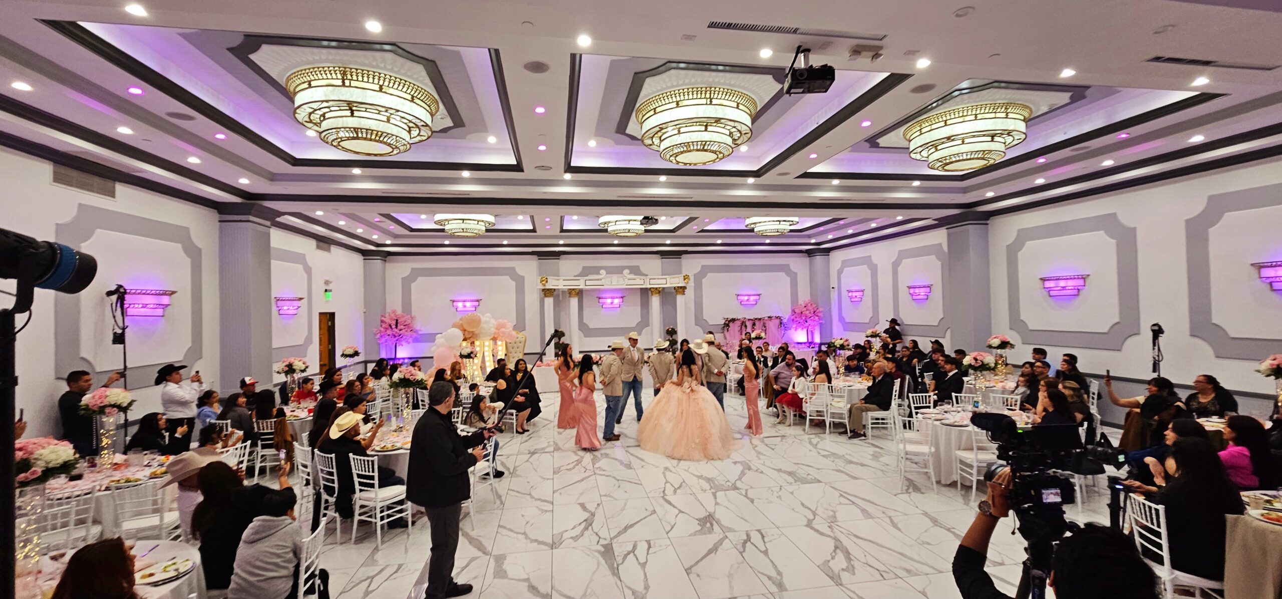 HELLO BANQUET 250 GUEST – hellobanquet.com