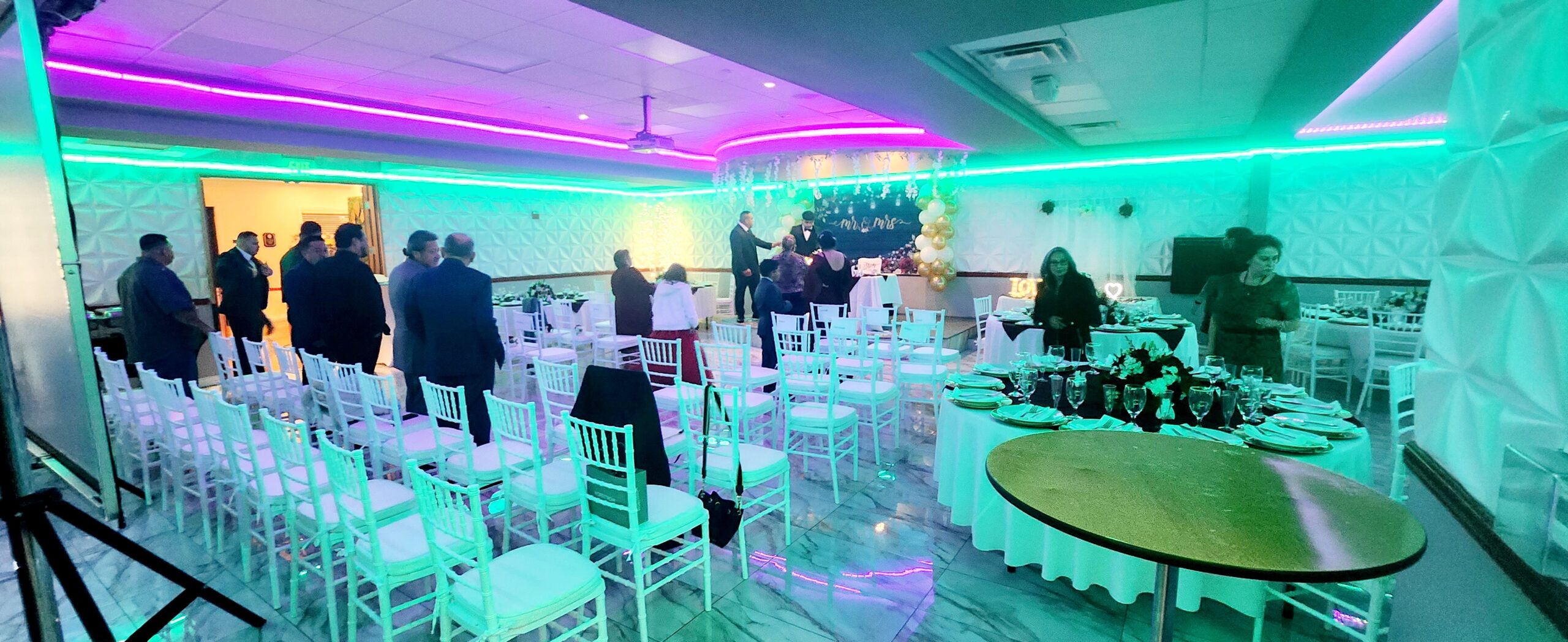 HELLO BANQUET 100 GUEST – hellobanquet.com